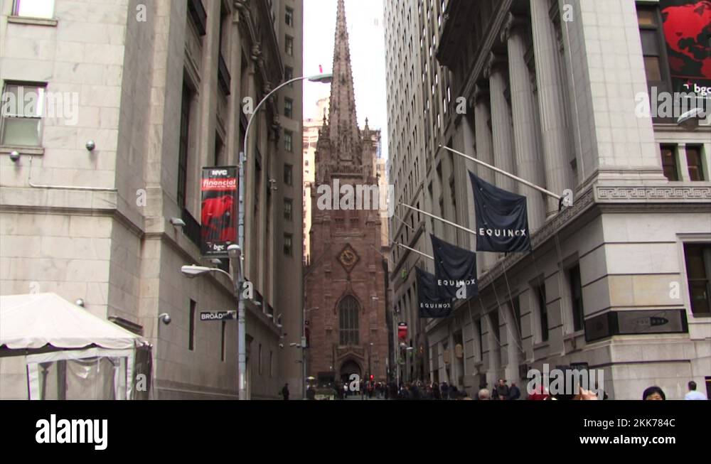 Lower trinity street Stock Videos & Footage - HD and 4K Video Clips - Alamy