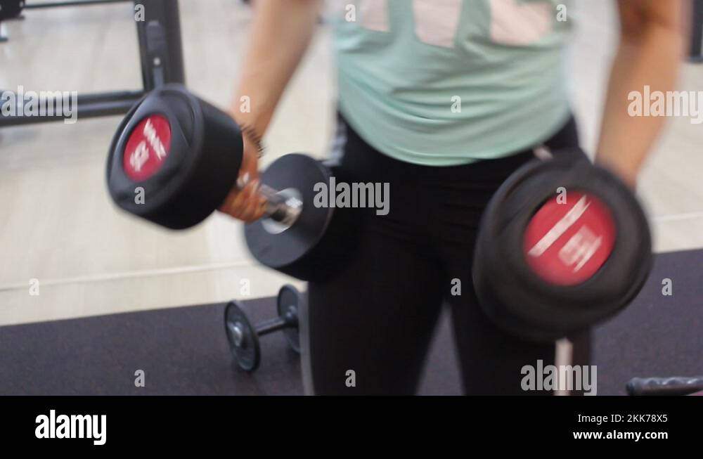 Overhead lifts Stock Videos & Footage - HD and 4K Video Clips - Alamy