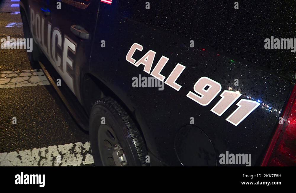 Police 911 call Stock Videos & Footage - HD and 4K Video Clips - Alamy