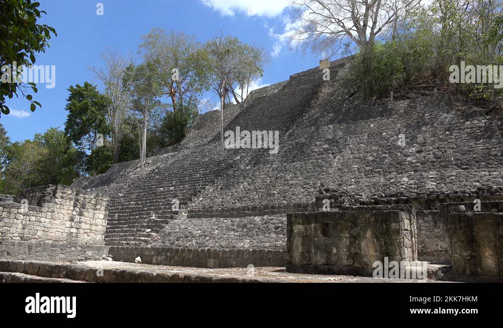Pyramid (Structure I) of the Calakmul Mayan Ruins. Campeche, Mexico ...