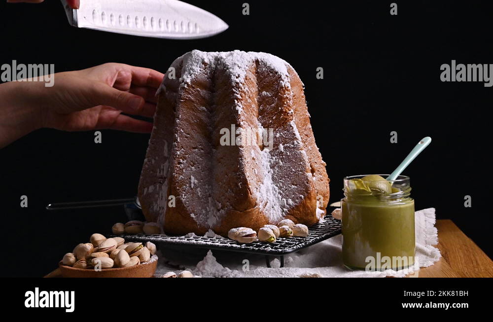 Pandora is an Italian Christmas bread. Sweet pastries from northern ...
