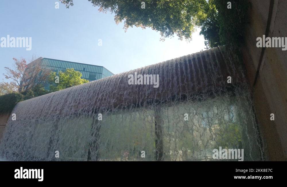 Modern waterfalls Stock Videos & Footage - HD and 4K Video Clips - Alamy