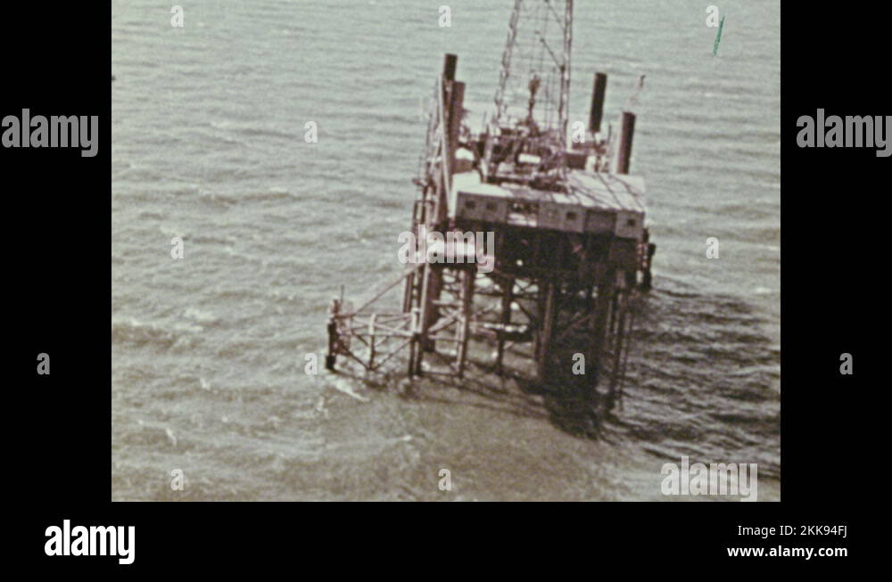 Offshore barge Stock Videos & Footage - HD and 4K Video Clips - Alamy