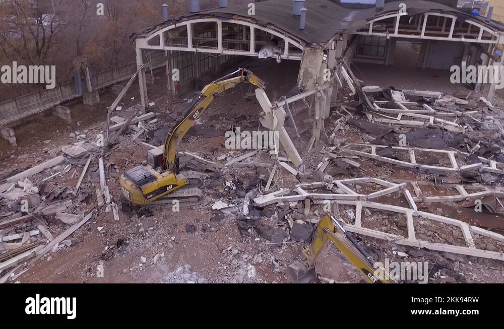 Build dismantling Stock Videos & Footage - HD and 4K Video Clips - Alamy