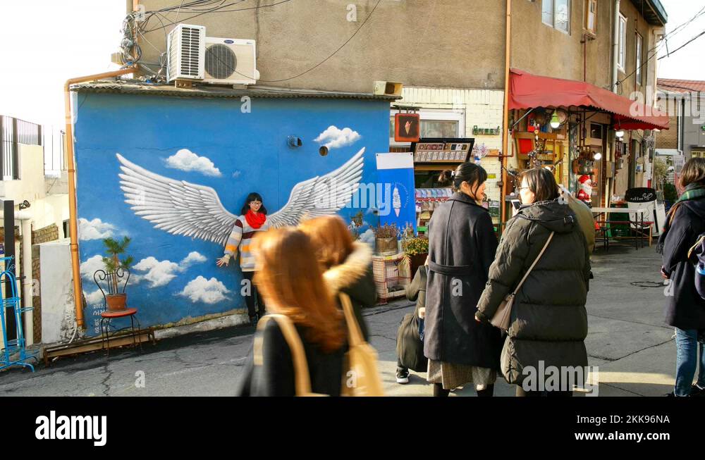 Korean graffiti mural art Stock Videos & Footage - HD and 4K Video ...