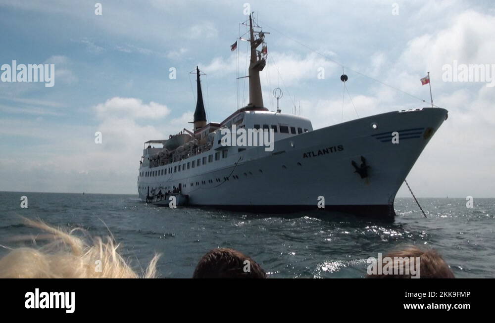 Harbor helgoland Stock Videos & Footage - HD and 4K Video Clips - Alamy