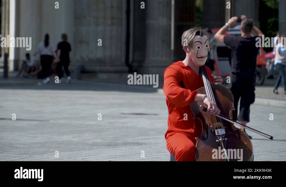 Performer mask Stock Videos & Footage - HD and 4K Video Clips - Alamy