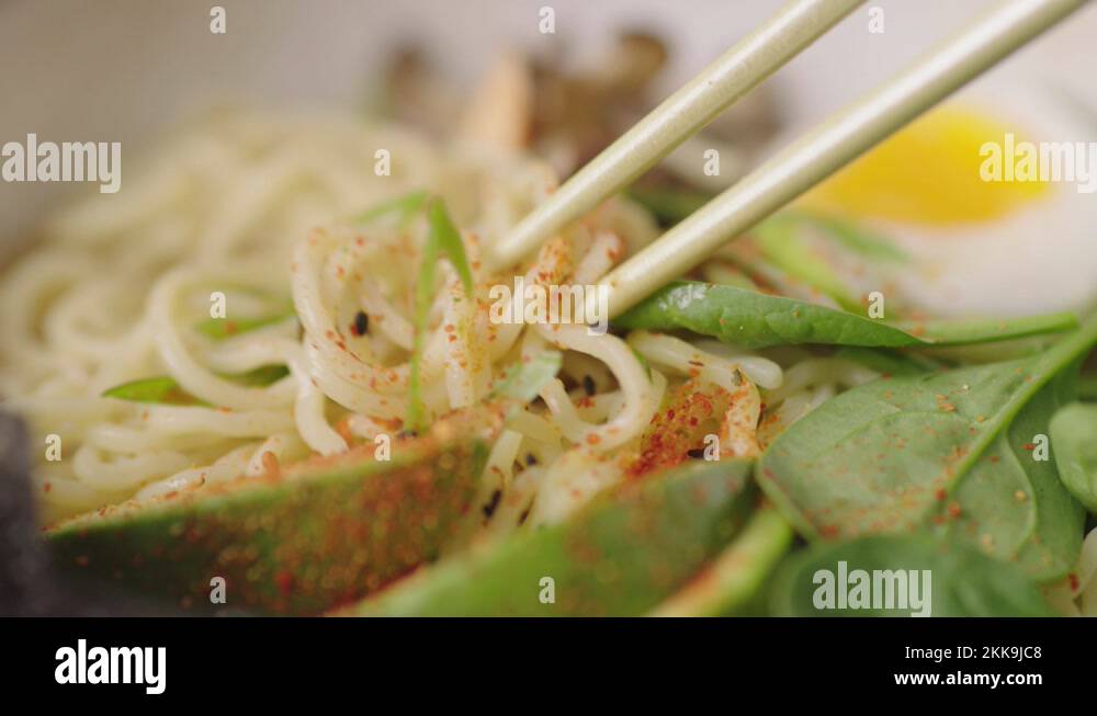 Noodles frame Stock Videos & Footage - HD and 4K Video Clips - Alamy