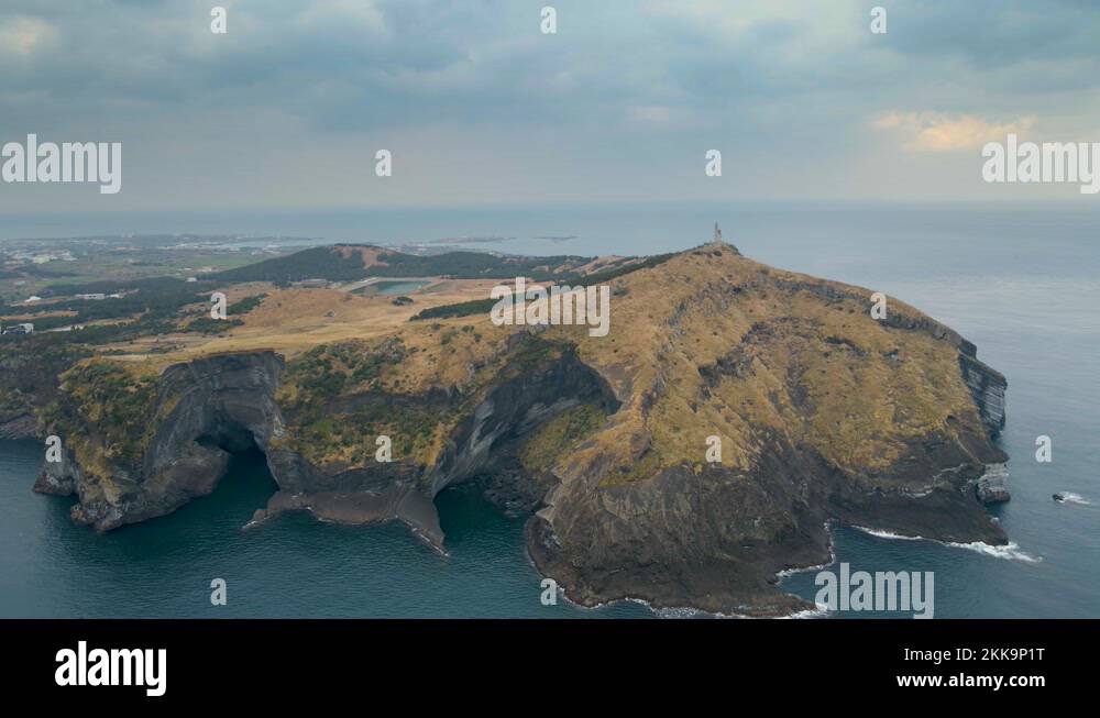 Clockwise View of S/W Cliffs of Soemeori Oreum, Udo Island, Jeju Stock ...