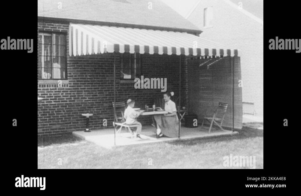 Two people house logo Stock Videos & Footage - HD and 4K Video Clips ...