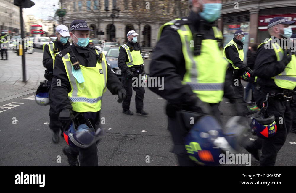 Police support unit Stock Videos & Footage - HD and 4K Video Clips - Alamy