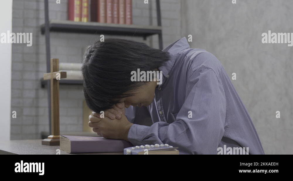 Religion pastor Stock Videos & Footage - HD and 4K Video Clips - Alamy