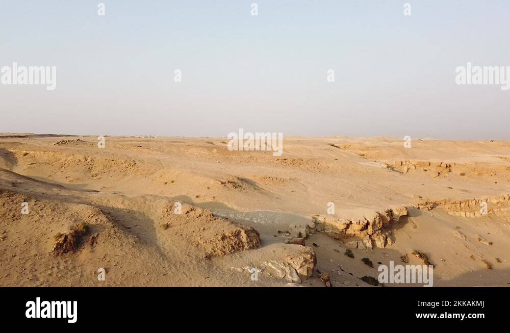 Desert of kuwait Stock Videos & Footage - HD and 4K Video Clips - Alamy