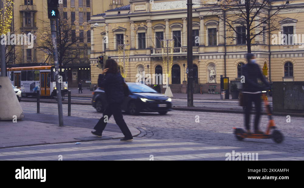 Daylight cars Stock Videos & Footage - HD and 4K Video Clips - Alamy