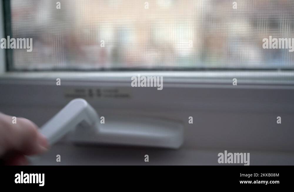 Crank windows Stock Videos & Footage - HD and 4K Video Clips - Alamy