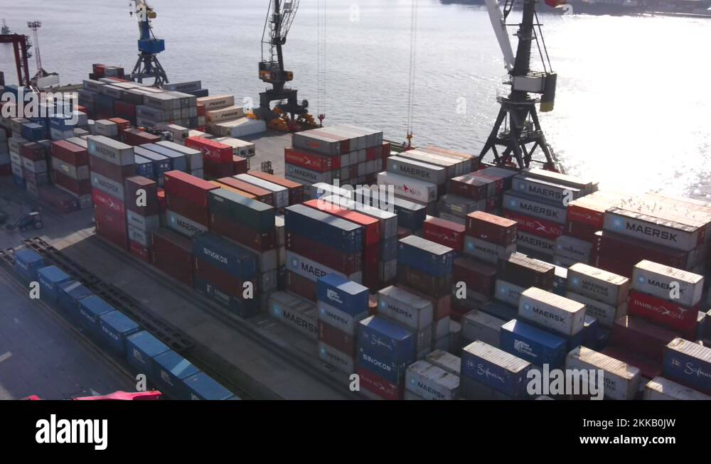 Terminals quay wall Stock Videos & Footage - HD and 4K Video Clips - Alamy