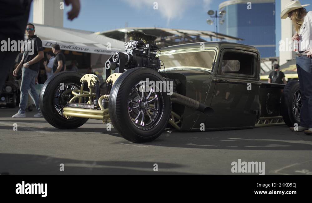 Bugatti restoration Stock Videos & Footage - HD and 4K Video Clips - Alamy