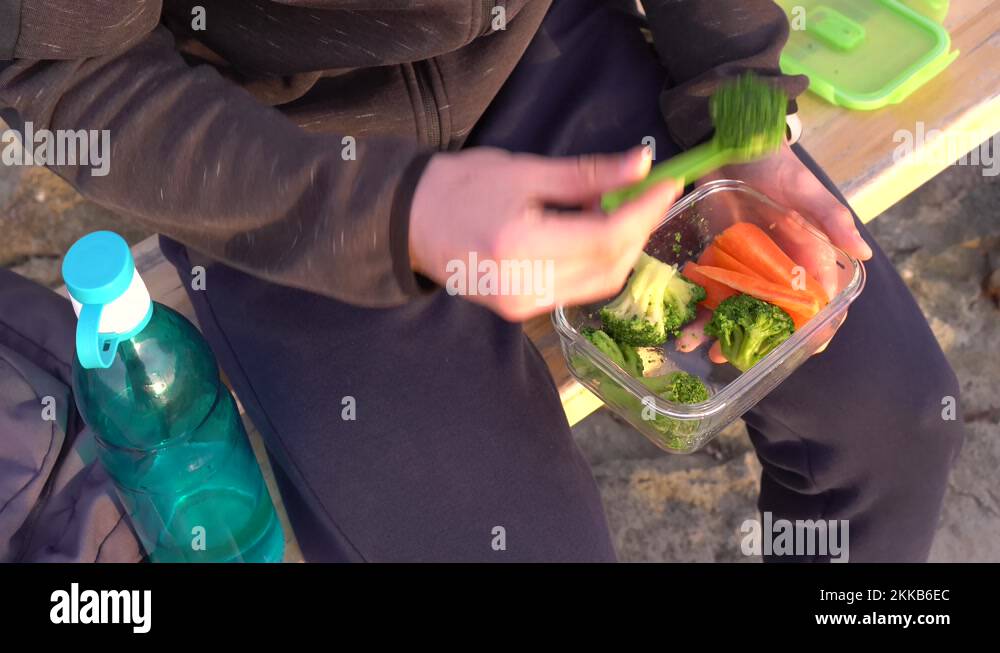 Reusable drink and food containers for lunch break. Glass water bottle ...