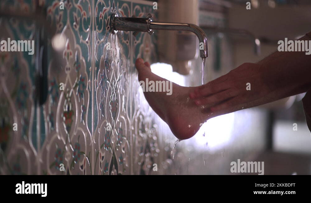 Washing feet mosque Stock Videos & Footage - HD and 4K Video Clips - Alamy