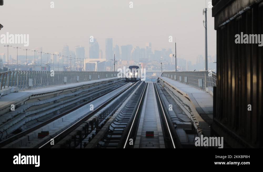 A metro train coming to station in Doha, Qatar Stock Video Footage - Alamy