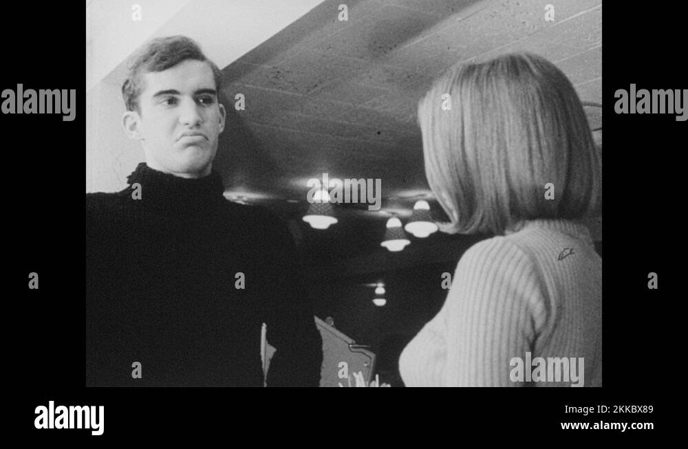 Man reading sign Stock Videos & Footage - HD and 4K Video Clips - Alamy