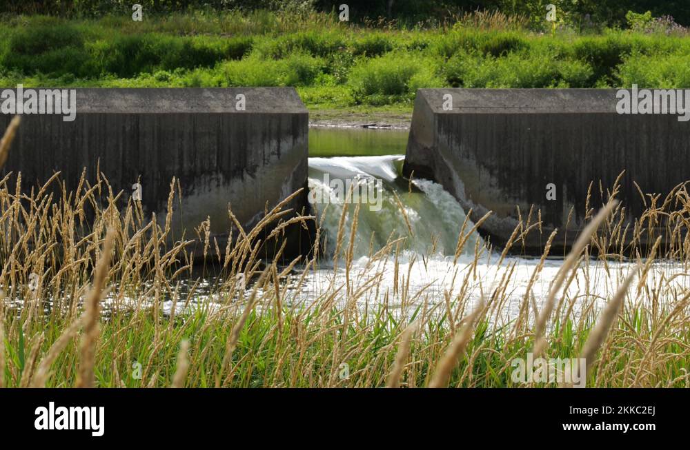 Concrete floodgate Stock Videos & Footage - HD and 4K Video Clips - Alamy