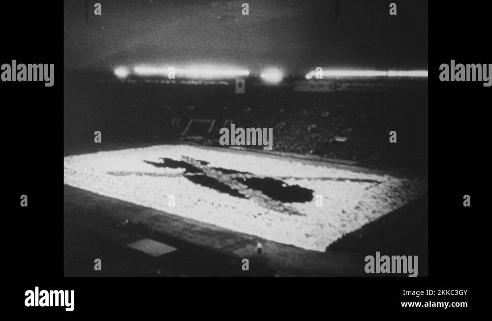 Bomb formation Stock Videos & Footage - HD and 4K Video Clips - Alamy