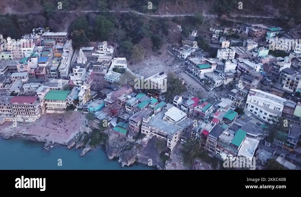 Old Structures Of Rishikesh City By The Ganges River In Uttarakhand ...