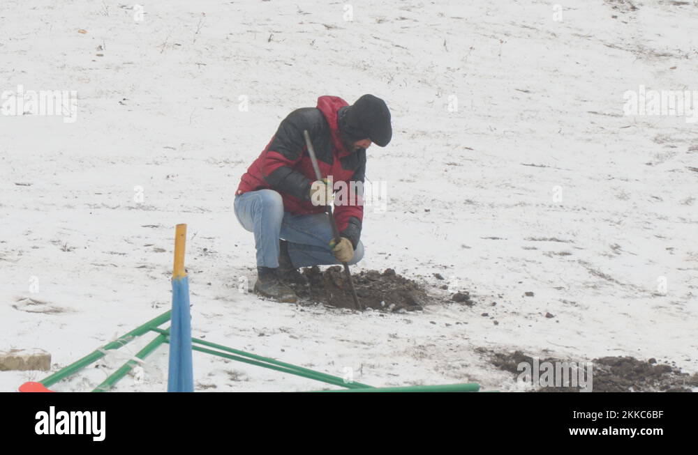 Hard frozen ground Stock Videos & Footage - HD and 4K Video Clips - Alamy