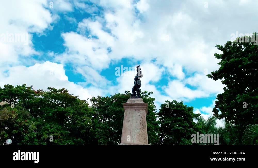 Merida mexico statue Stock Videos & Footage - HD and 4K Video Clips - Alamy