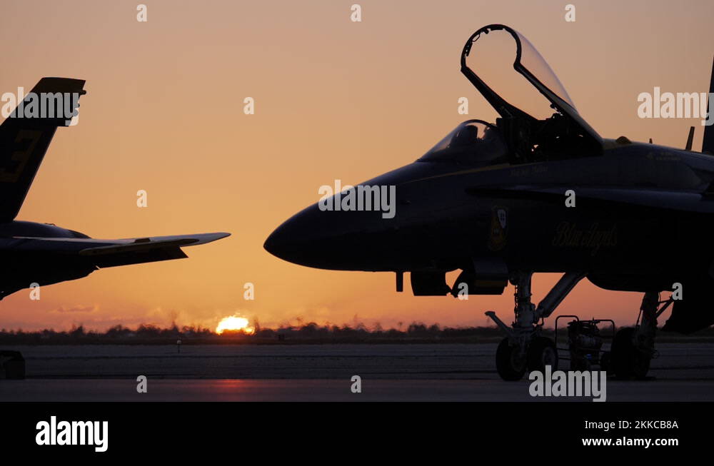 Jet exhaust heat Stock Videos & Footage - HD and 4K Video Clips - Alamy