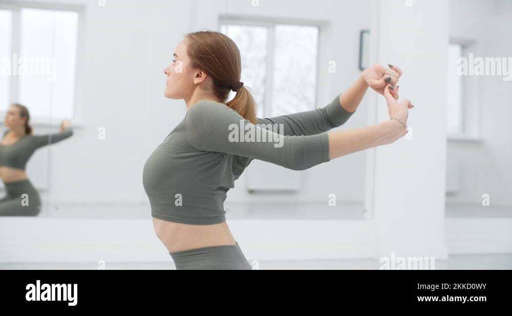 Body curves Stock Videos & Footage - HD and 4K Video Clips - Alamy