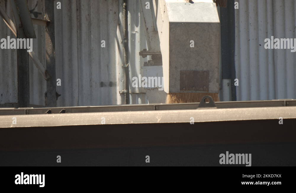 Train loading silo Stock Videos & Footage - HD and 4K Video Clips - Alamy