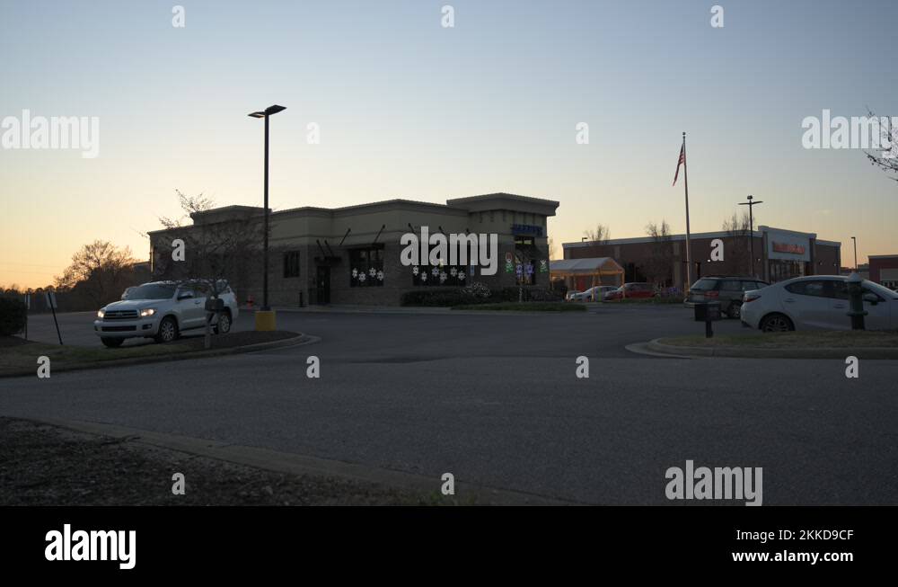 Zaxbys chicken restaurant Stock Videos & Footage - HD and 4K Video Clips - Alamy