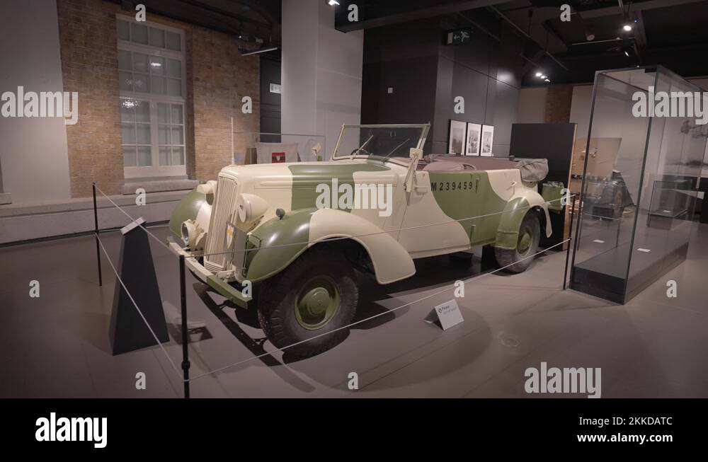 Humber Super Snipe Staff car on display at Imperial War Museum Stock ...