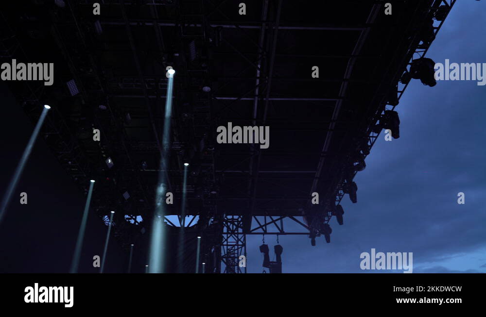 Overhead lighting Stock Videos & Footage - HD and 4K Video Clips - Alamy