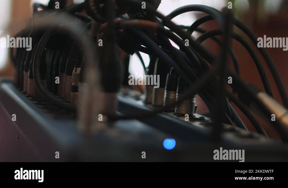 Signal routing Stock Videos & Footage - HD and 4K Video Clips - Alamy