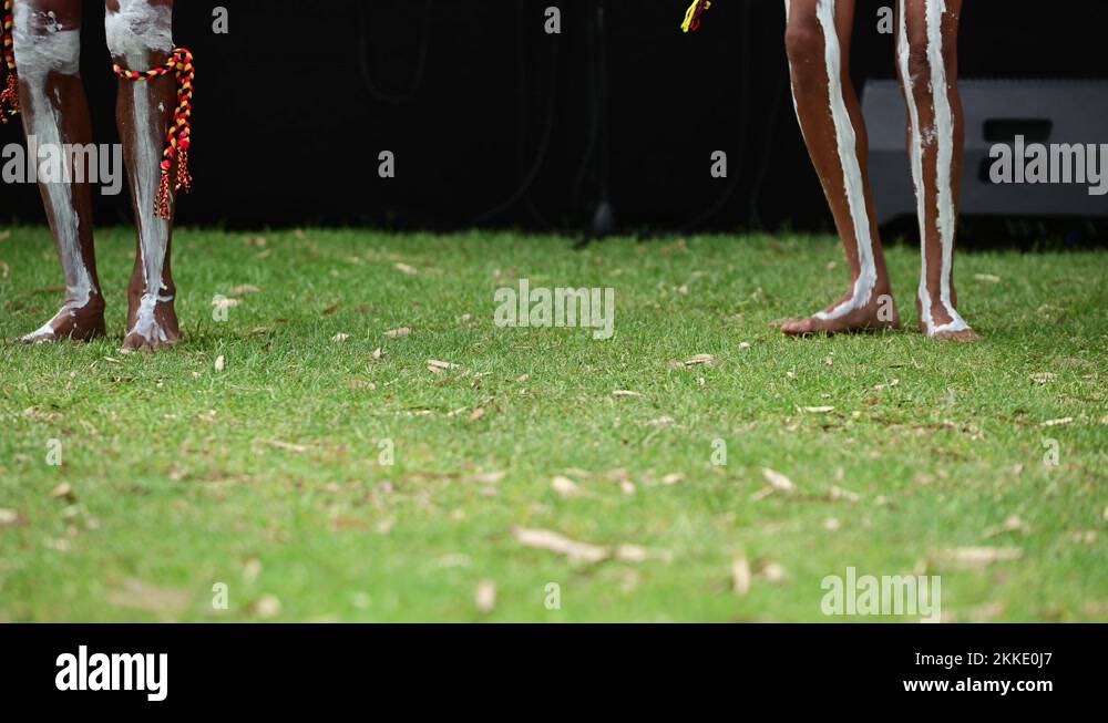 Traditional Aboriginal Australian people dance Stock Video Footage - Alamy