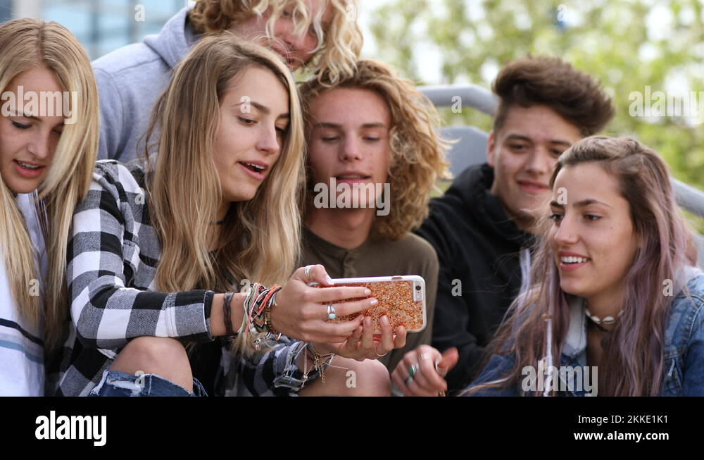 Teens group photo Stock Videos & Footage - HD and 4K Video Clips - Alamy