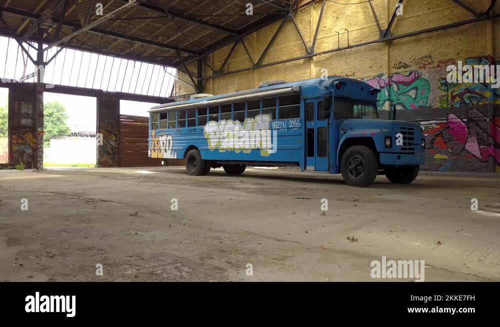 German school bus Stock Videos & Footage - HD and 4K Video Clips - Alamy