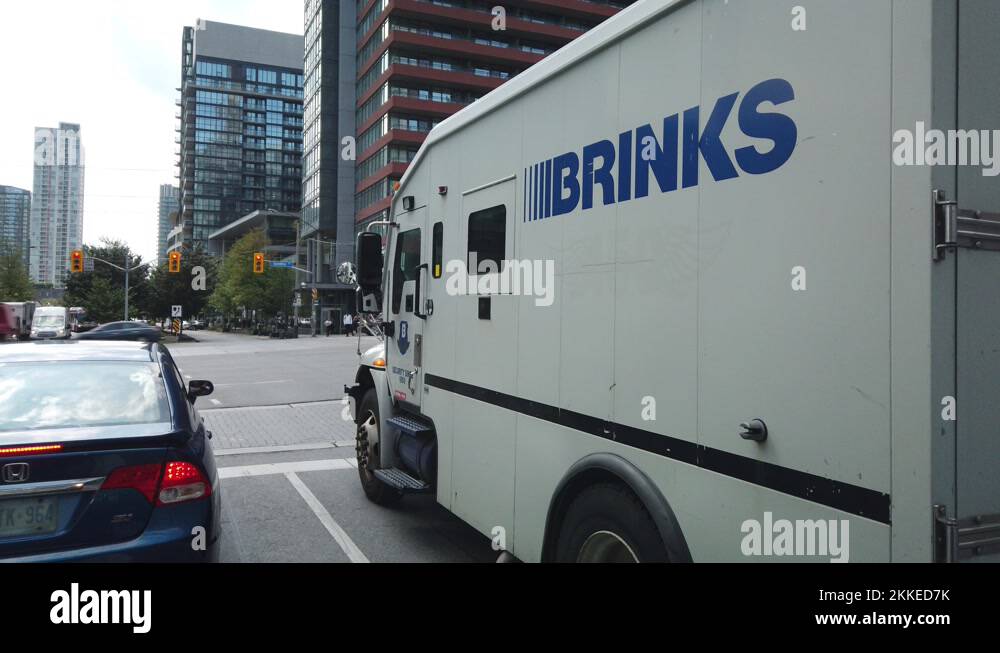 Armoured cash van Stock Videos & Footage - HD and 4K Video Clips - Alamy