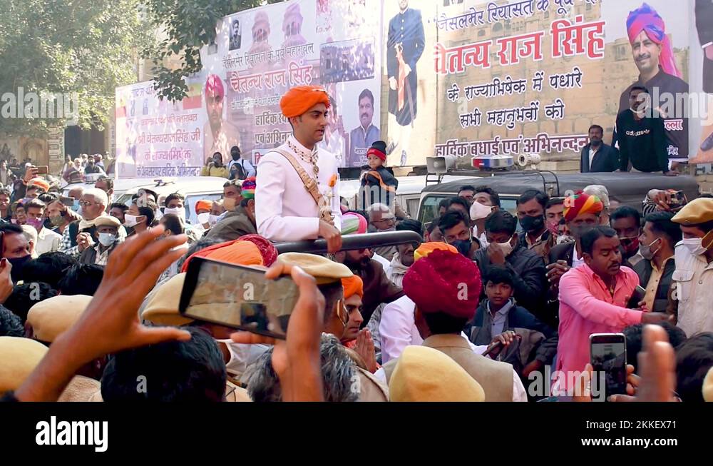 Coronation block Stock Videos & Footage - HD and 4K Video Clips - Alamy