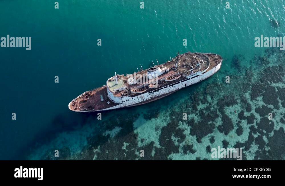 Arabia shipwreck Stock Videos & Footage - HD and 4K Video Clips - Alamy