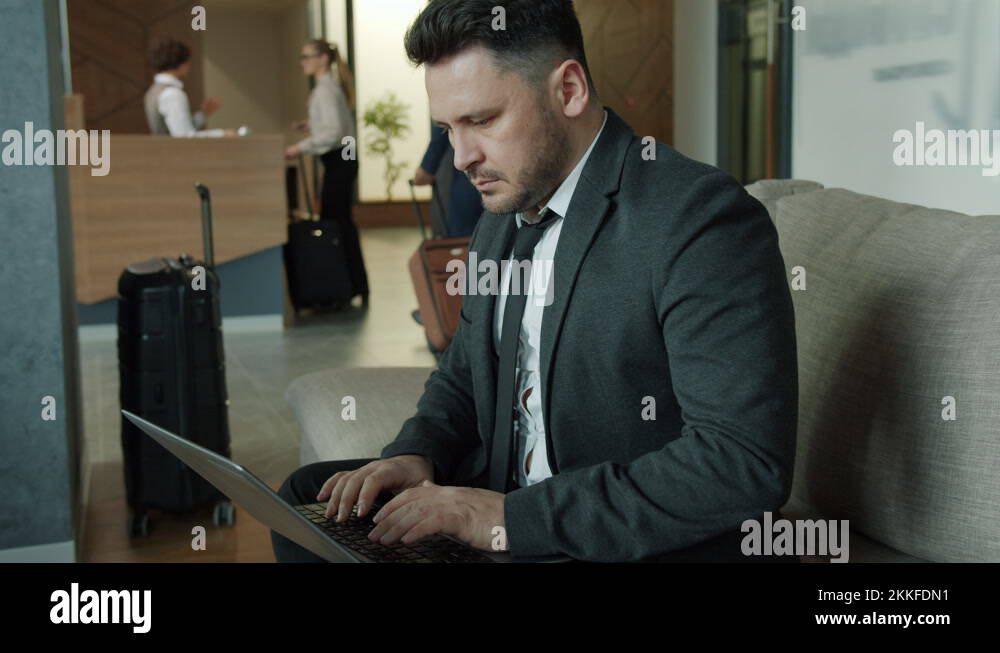 Busy hotel lobby Stock Videos & Footage - HD and 4K Video Clips - Alamy