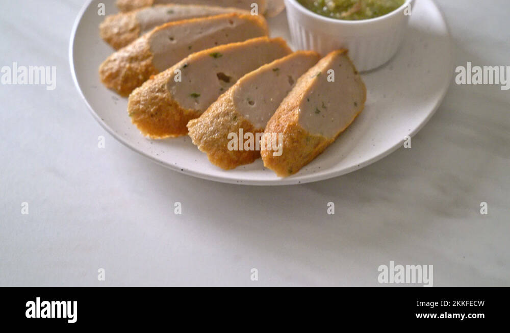 Fry sliced fish Stock Videos & Footage - HD and 4K Video Clips - Alamy
