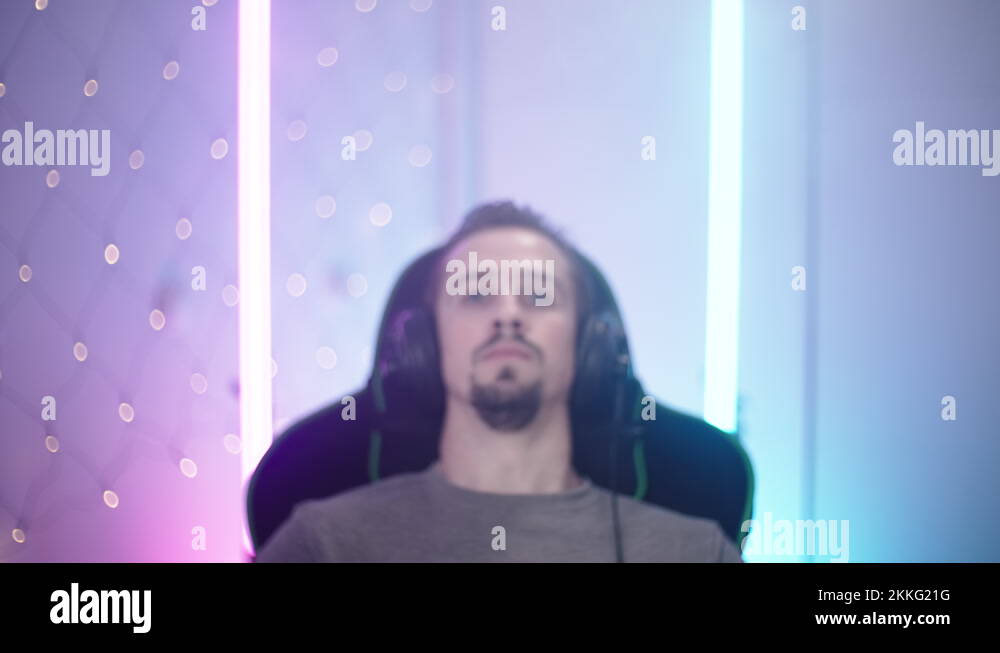 Gamer chair Stock Videos & Footage - HD and 4K Video Clips - Alamy