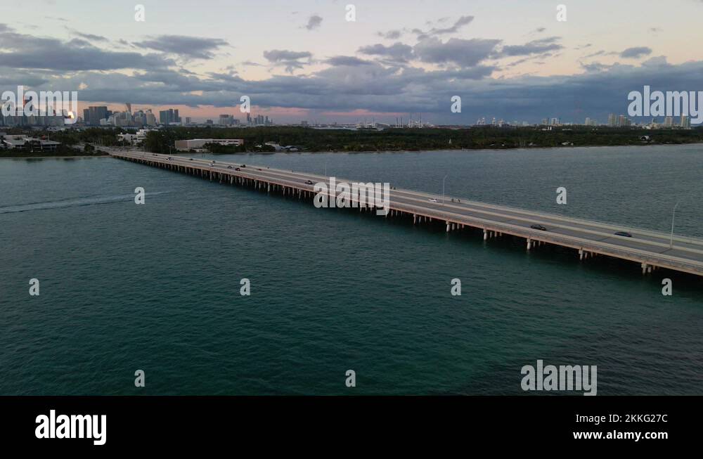 Cut bear Stock Videos & Footage - HD and 4K Video Clips - Alamy