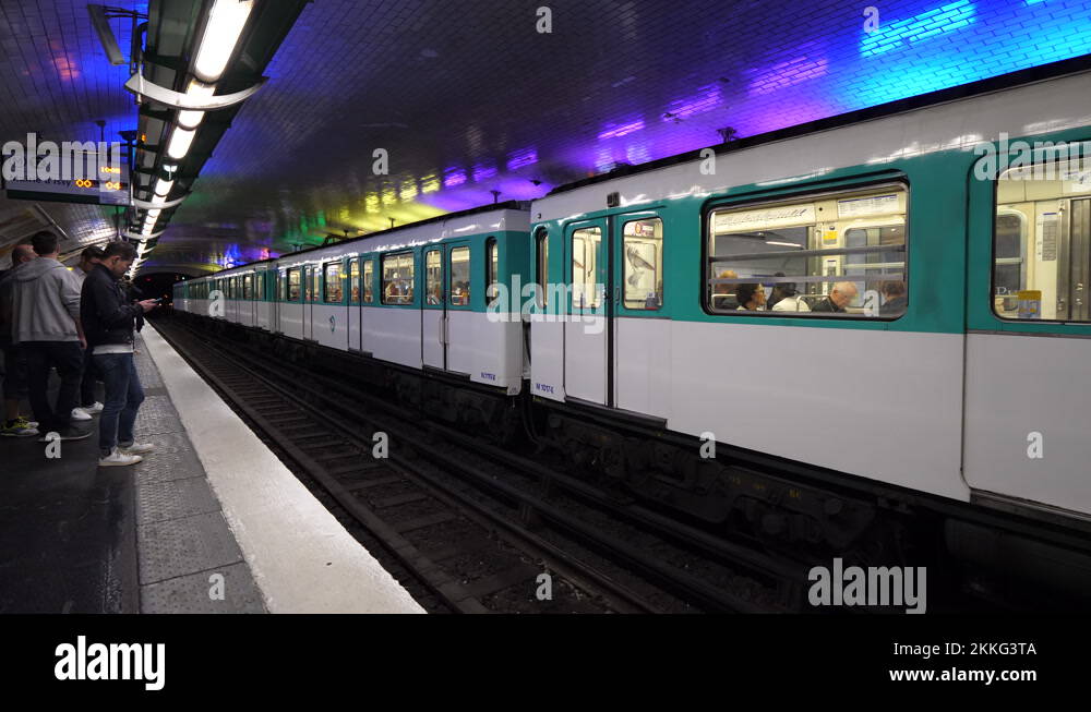 French underground railway Stock Videos & Footage - HD and 4K Video ...
