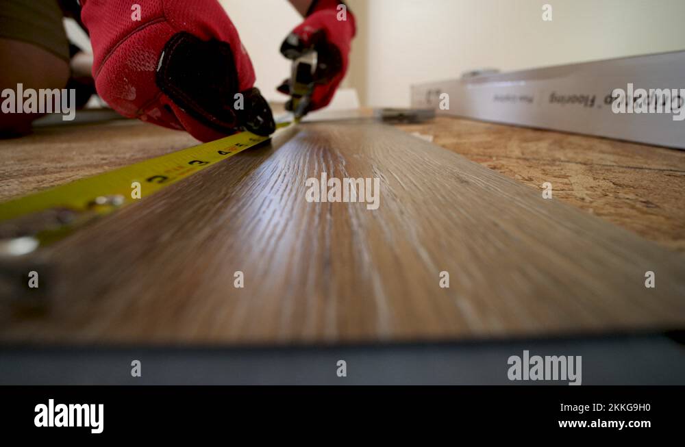 Man measuring floor Stock Videos & Footage - HD and 4K Video Clips - Alamy