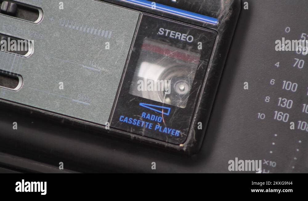 Walkman retro Stock Videos & Footage - HD and 4K Video Clips - Alamy